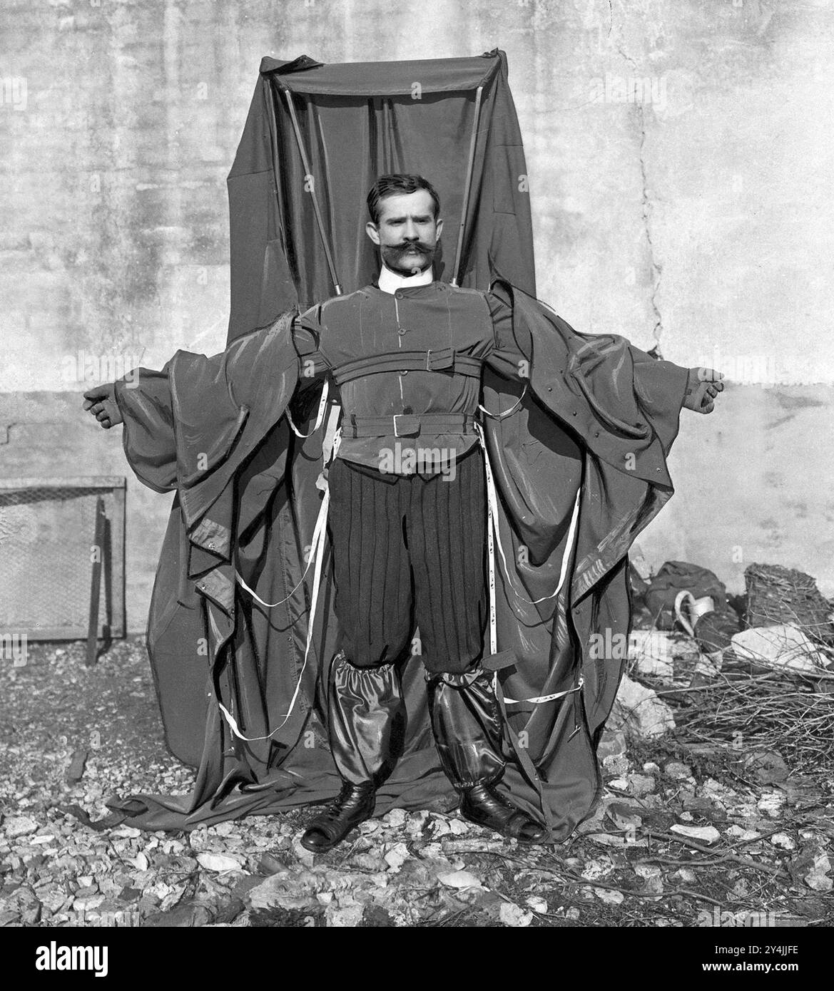 Franz Reichelt (1878 – 1912), Frantz Reichelt or François Reichelt ...