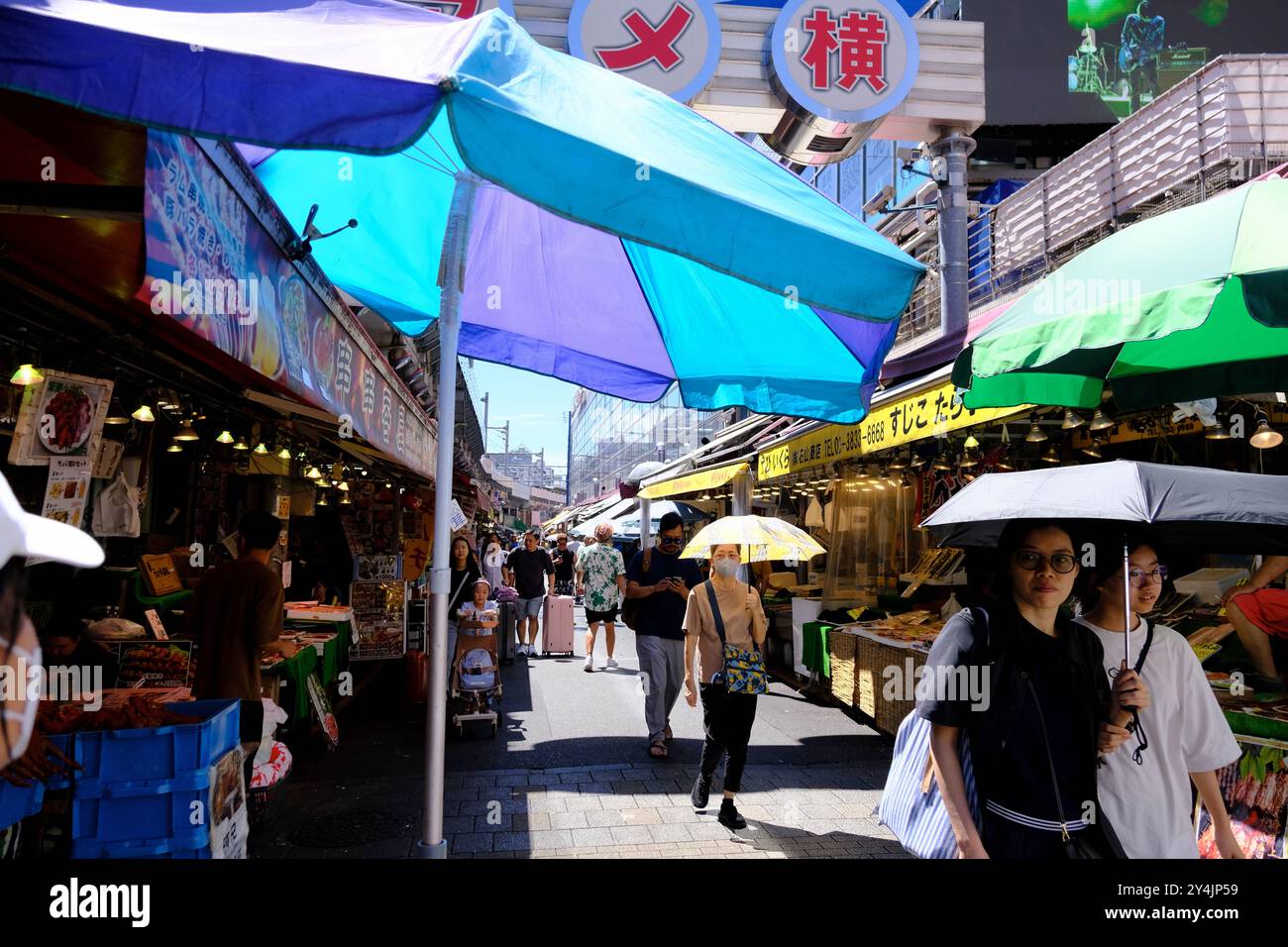 Shoppers on Ameyoko shopping street in Ueno, Okachimachi shopping ...