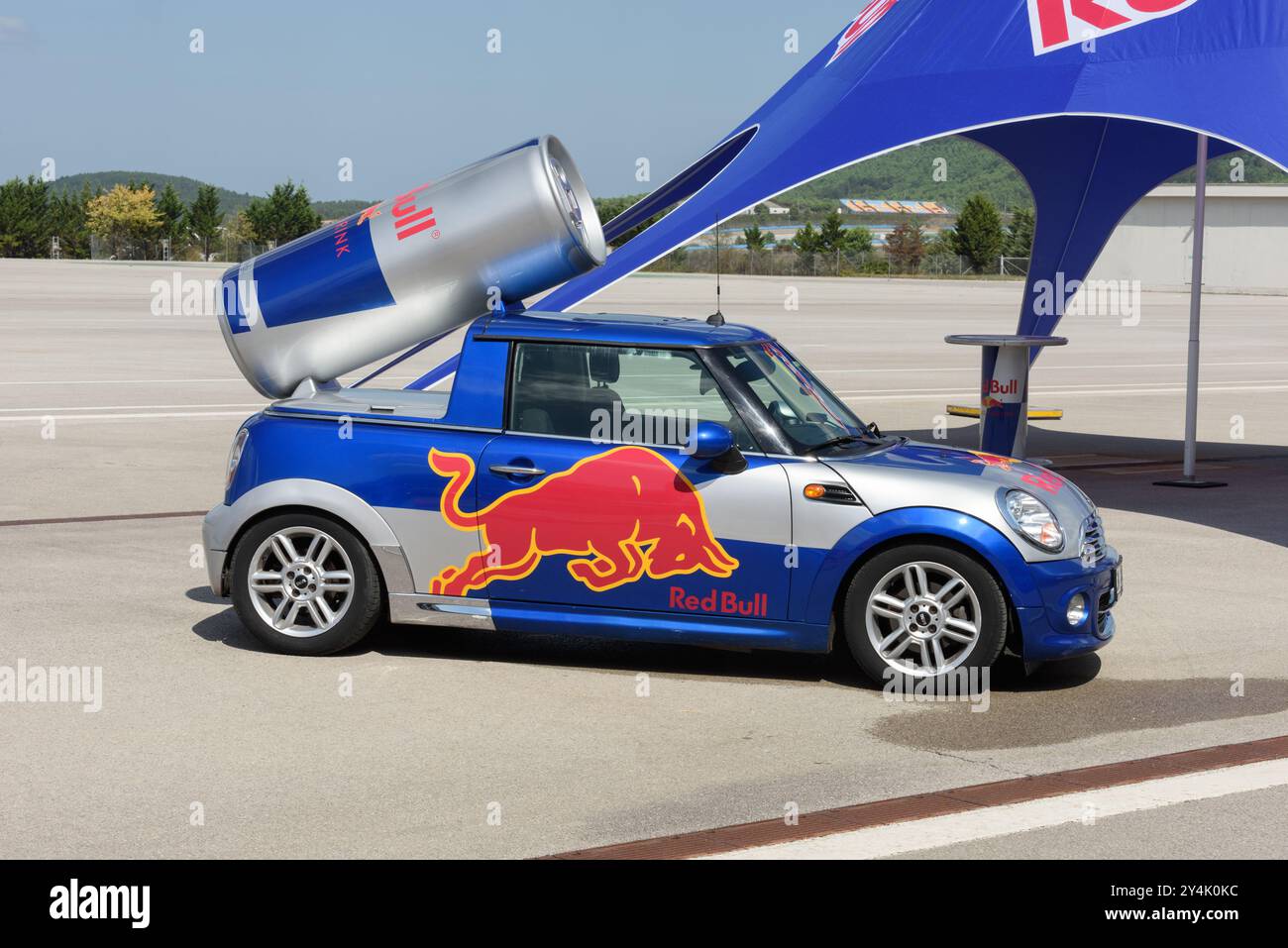 ISTANBUL, TURKEY -SEPTEMBER 14, 2024: Profile view of mini cooper with ...