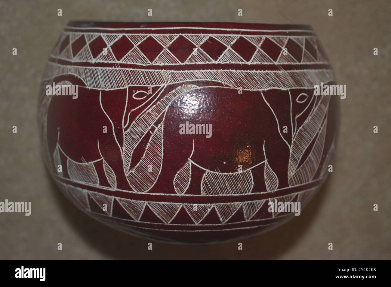 Kenyan pottery hi-res stock photography and images - Alamy