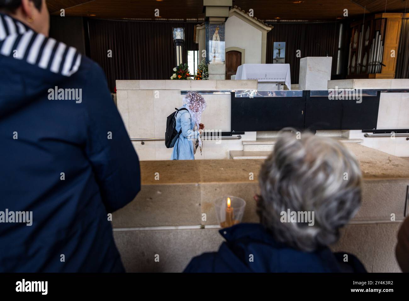 Pilgrims crawl on knees to The Basilica of Our Lady of the Rosary of ...