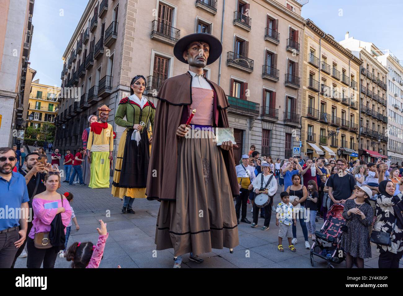 Giant festival puppets spain hi-res stock photography and images - Alamy