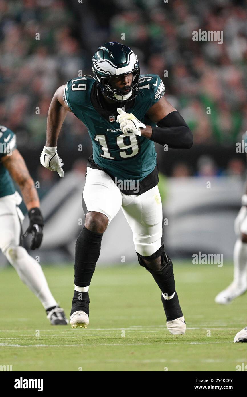 Philadelphia Eagles linebacker Josh Sweat (19) in action during the ...