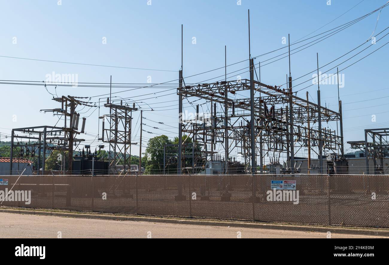 Warren electric substation hi-res stock photography and images - Alamy