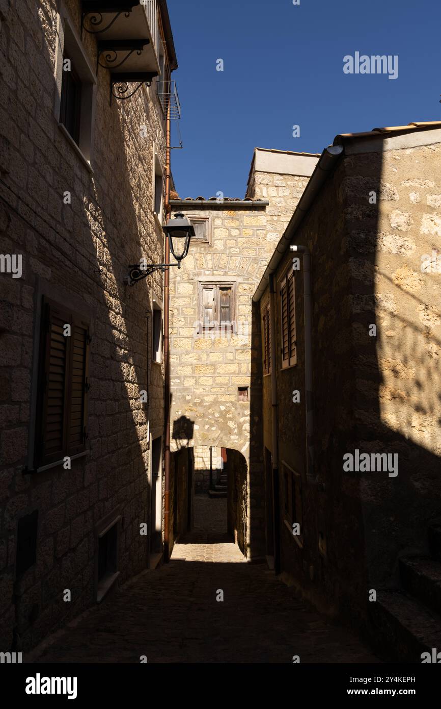 Narrow Stone Alley in Petralia Soprana Stock Photo - Alamy