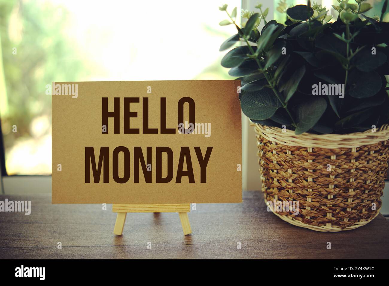 Empty card space for text message with wooden easel Stock Photo - Alamy