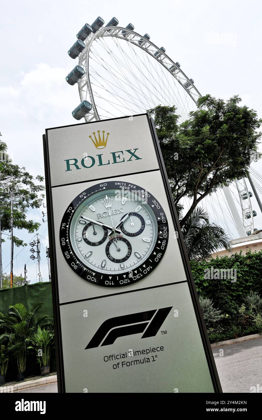 Singapore, Singapore. 19th Sep, 2024. Circuit atmosphere - Rolex clock ...