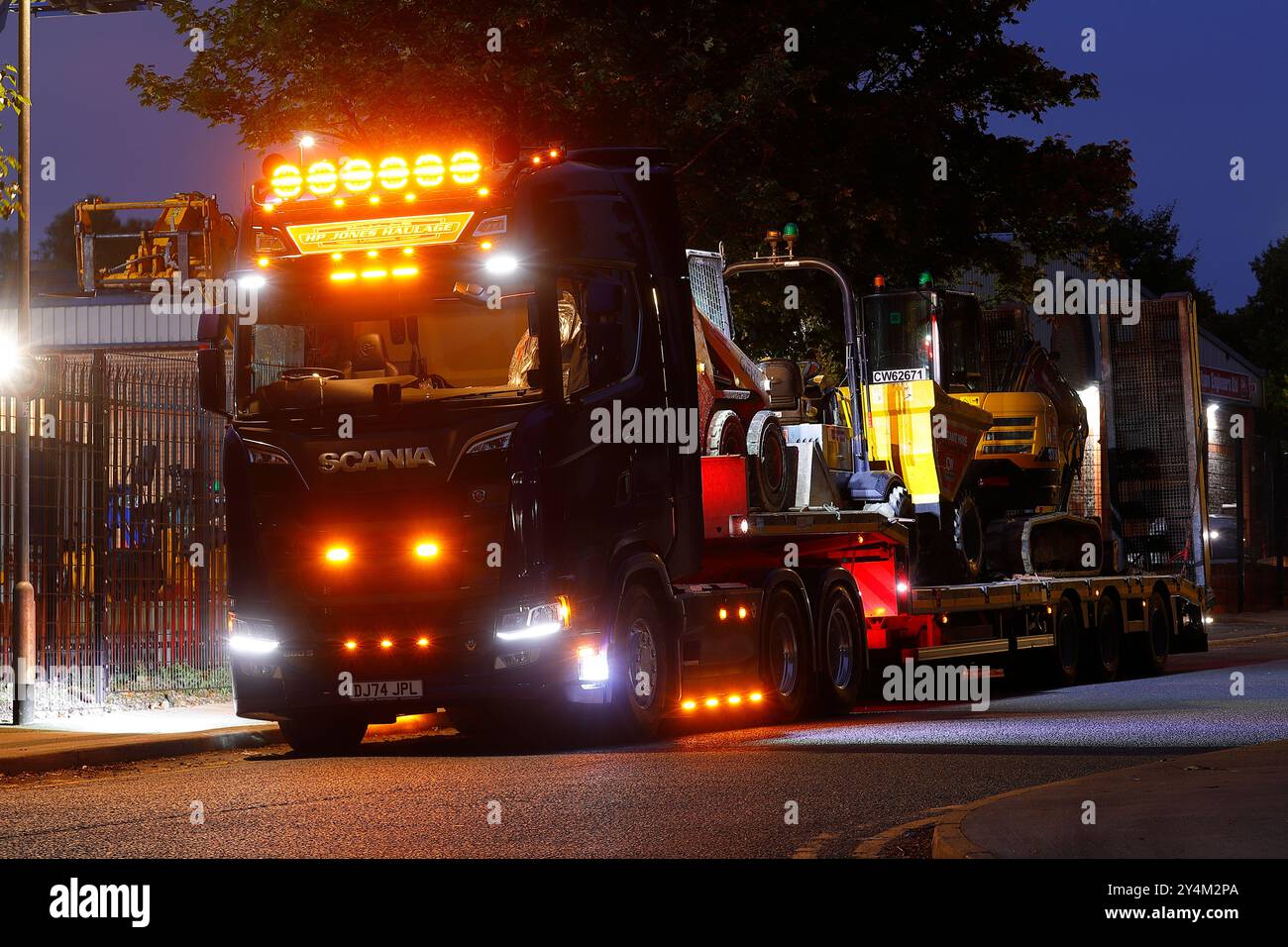 British heavy haulage trucks hi-res stock photography and images - Alamy