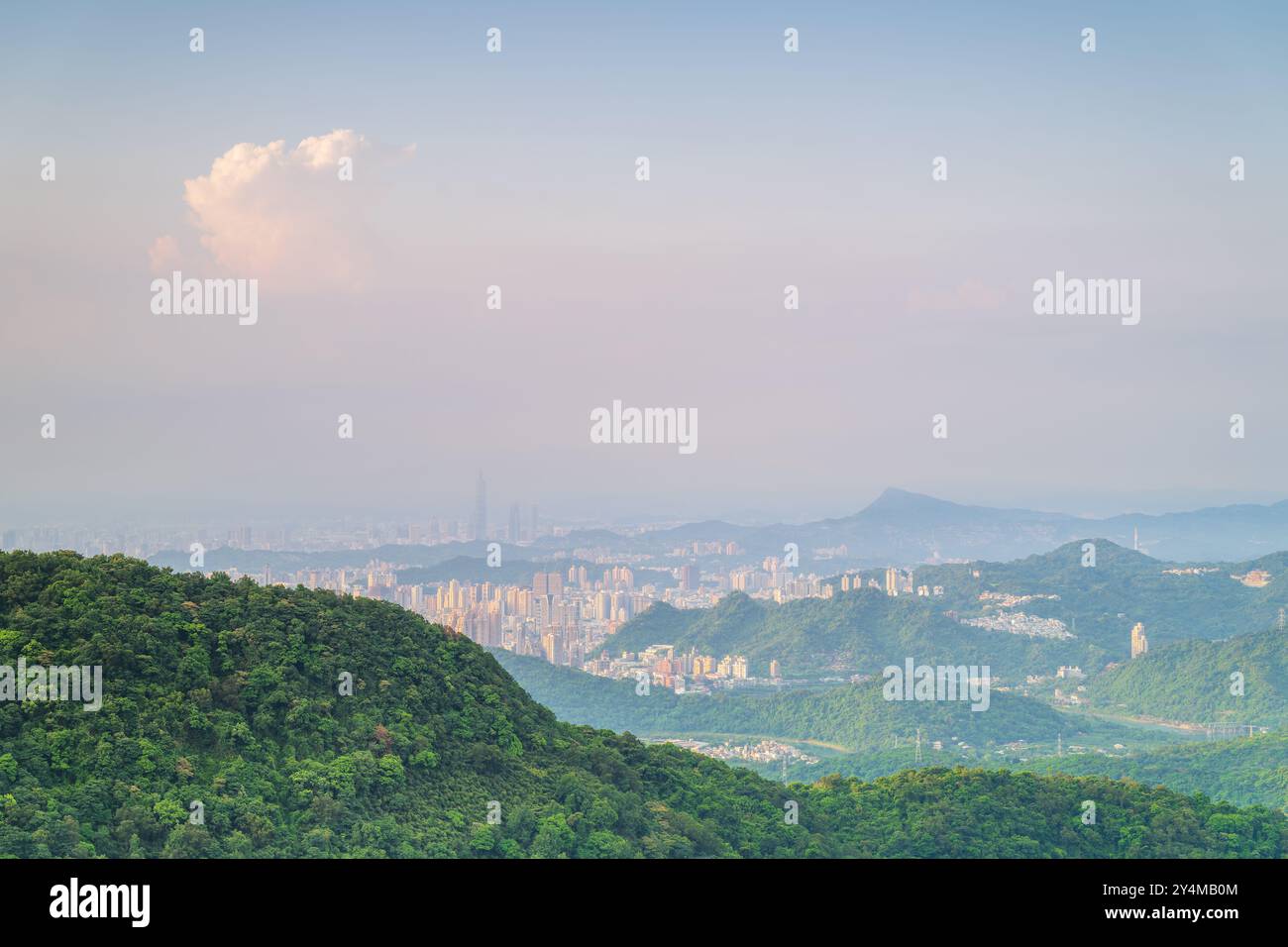 A panoramic view of Taipei City from Shizitou Mountain. The cityscape ...