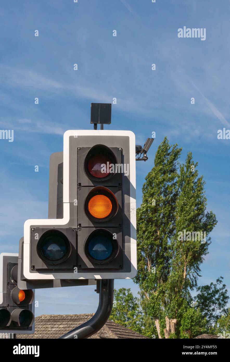 Traffic lights, sequence, red, orange, green, footpath closed, safety ...
