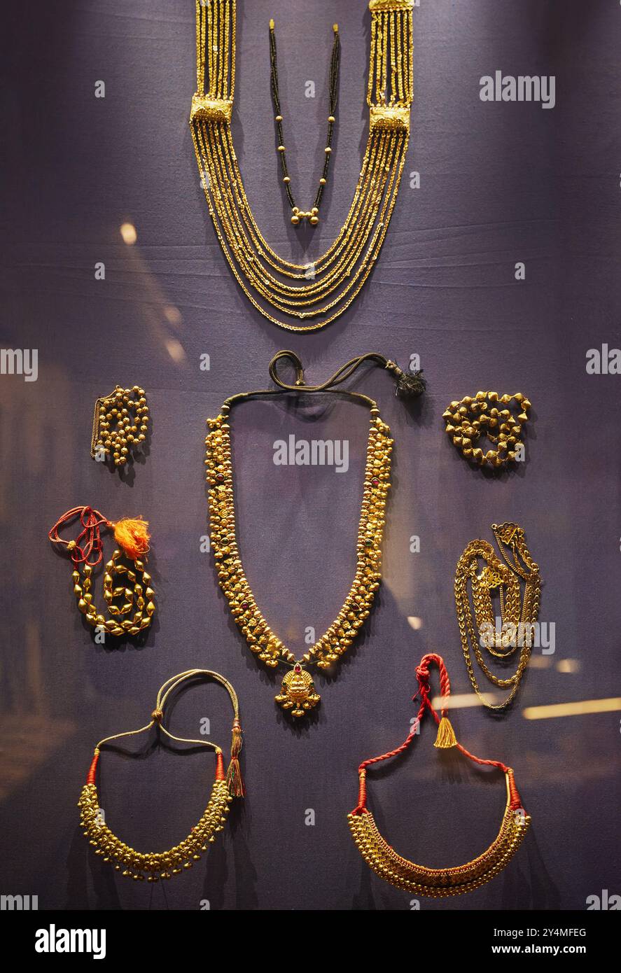 Narrative rich hi-res stock photography and images - Alamy