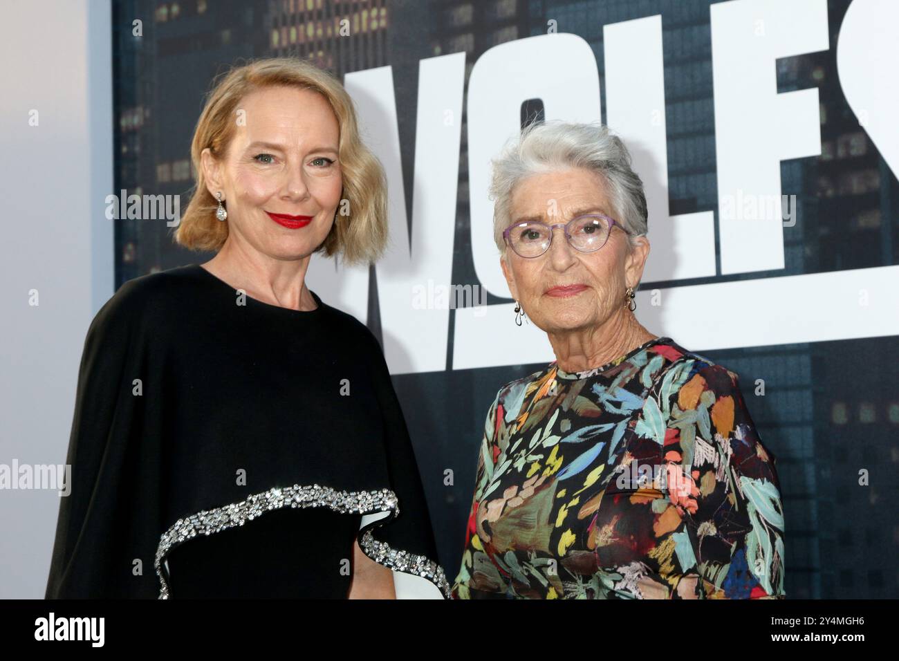 Los Angeles, USA. 18, September, 2024. Pictured left to right, Amy Ryan ...