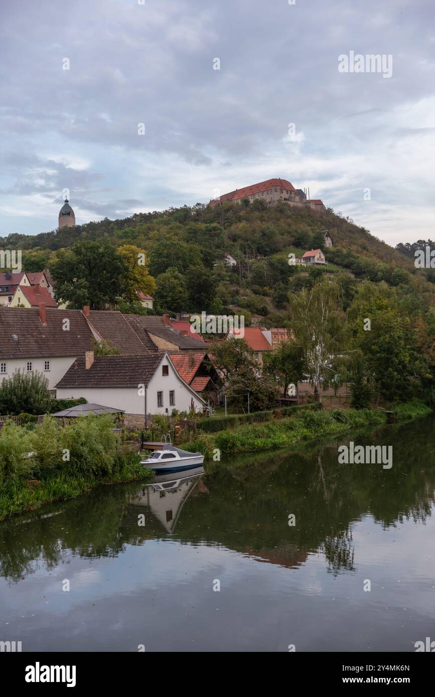Scenic view across the Unstrut river towards Neuenburg Castle and ...
