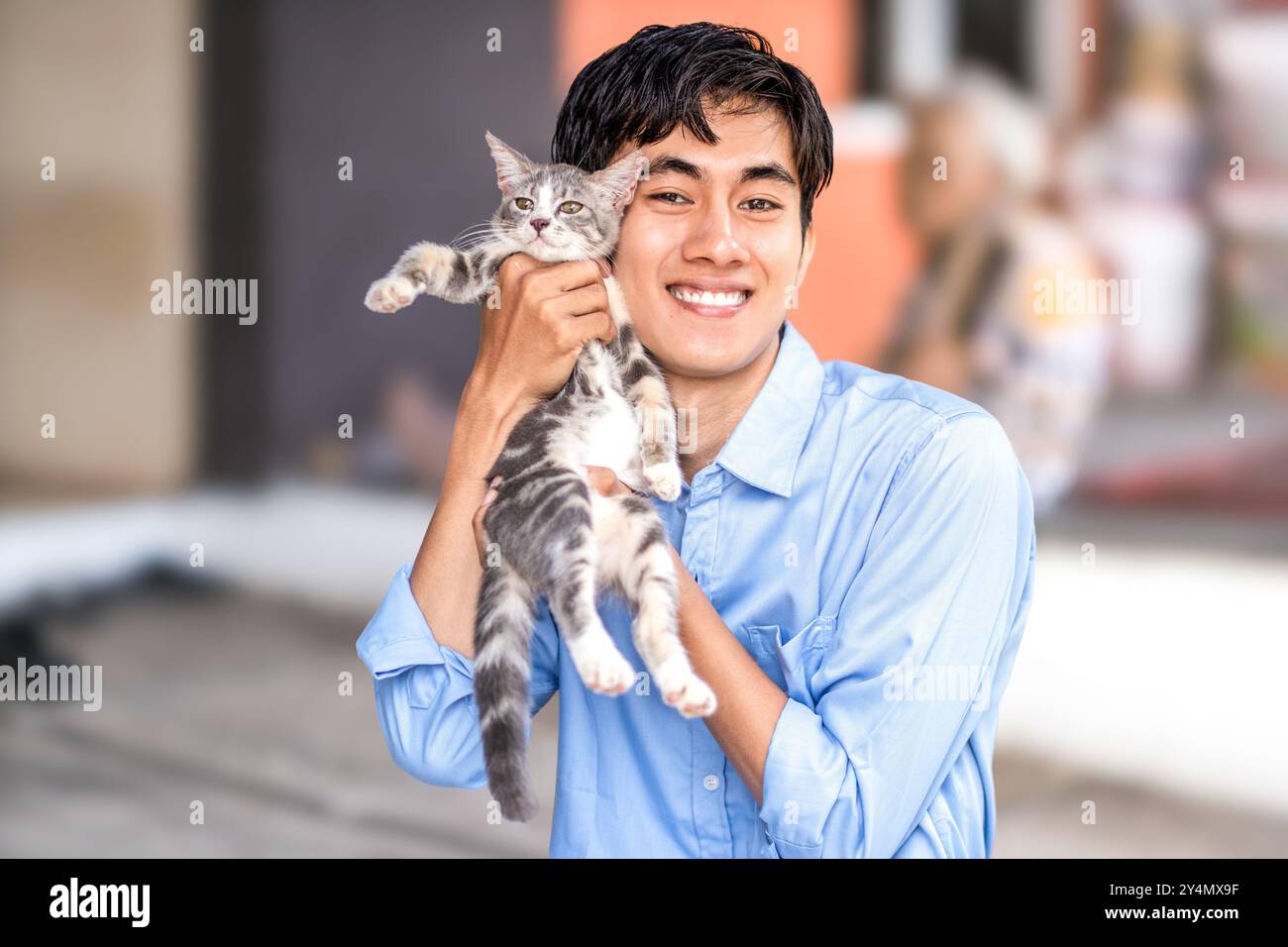 Handsome men portrait young men hi-res stock photography and images - Alamy