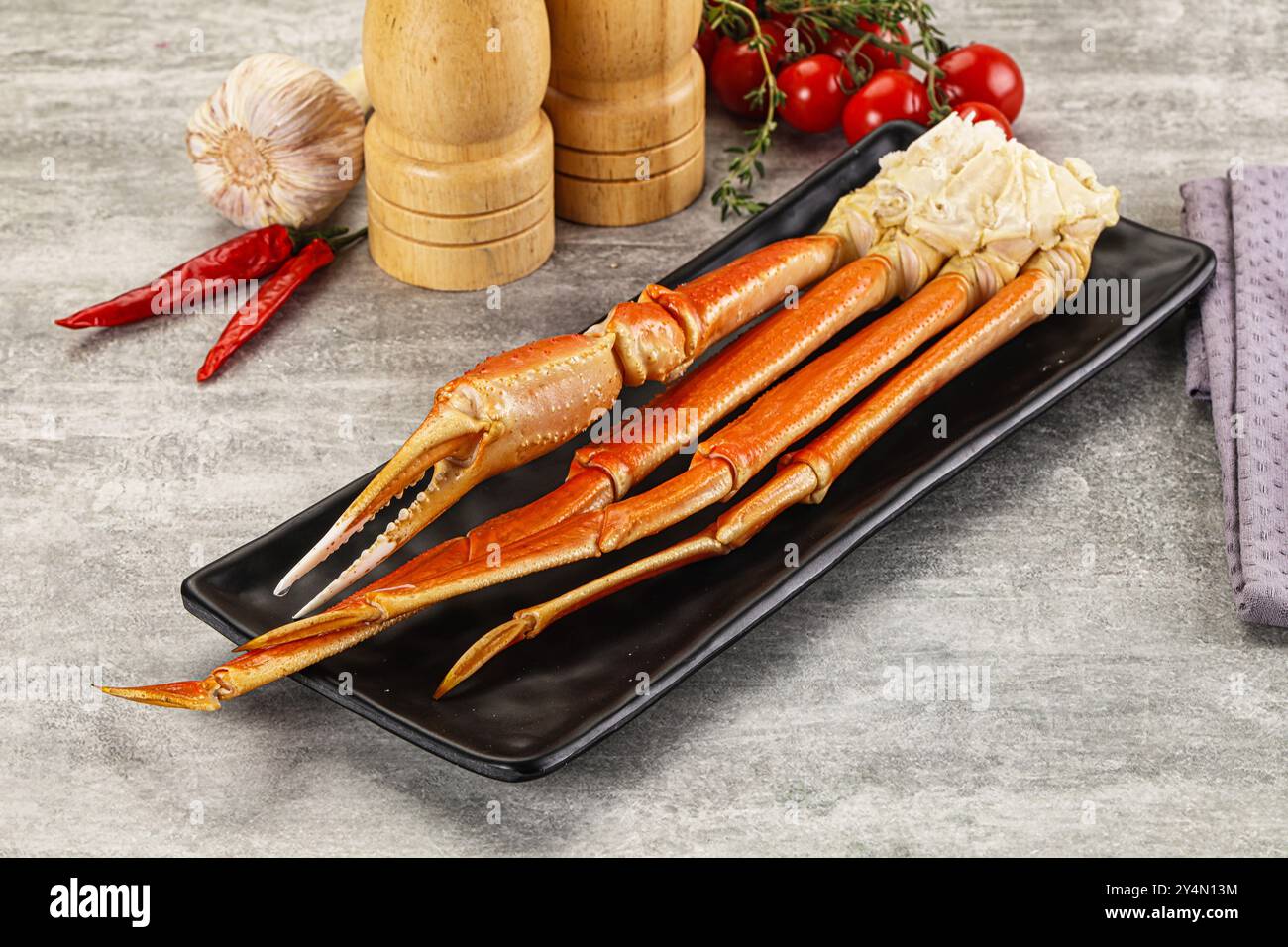 Delicous luxury boiled crab claw legs Stock Photo - Alamy