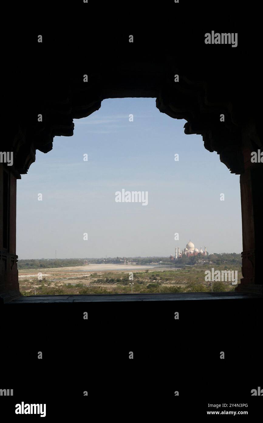 Wall design taj mahal hi-res stock photography and images - Alamy