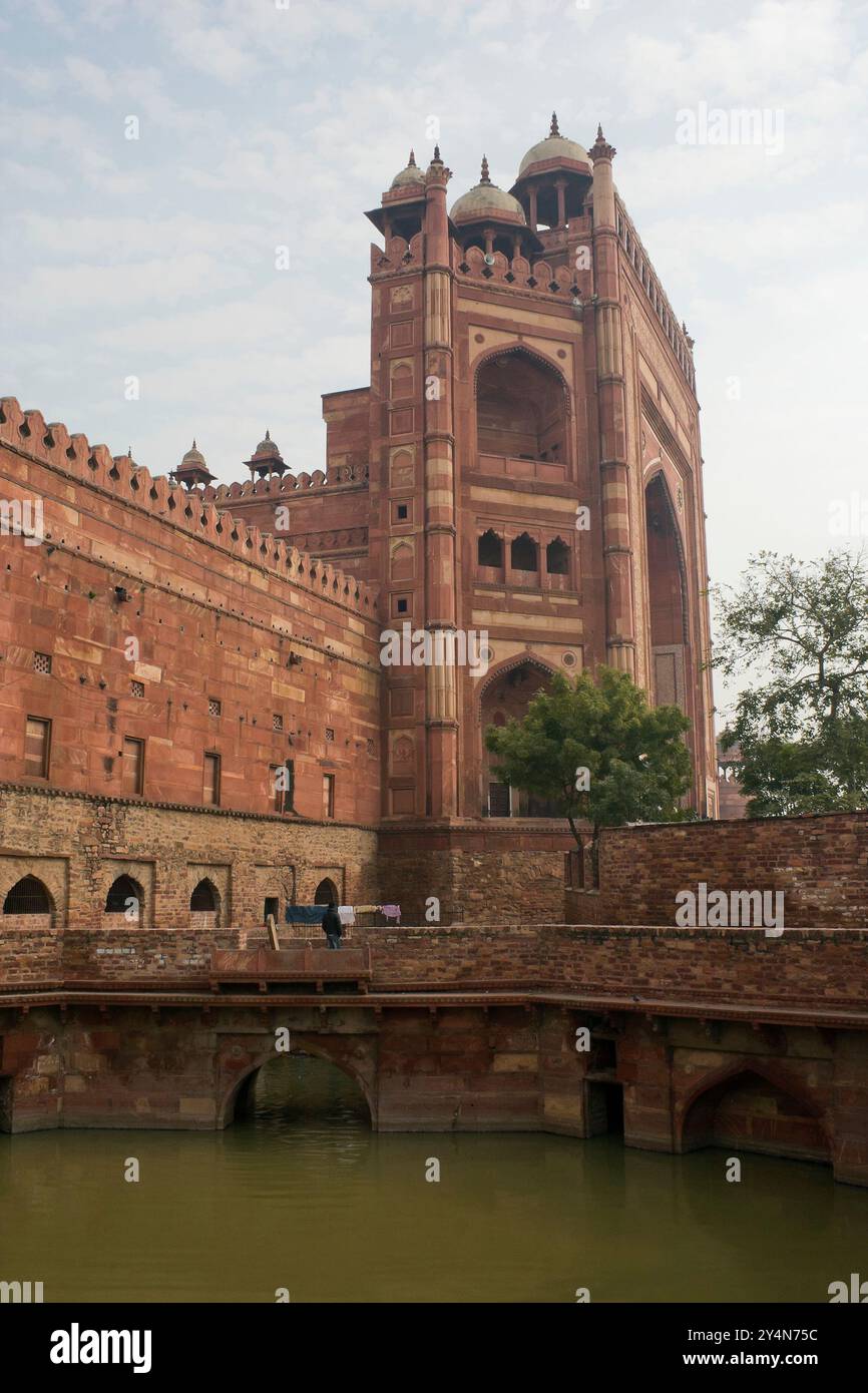 Sufi royal well hi-res stock photography and images - Alamy