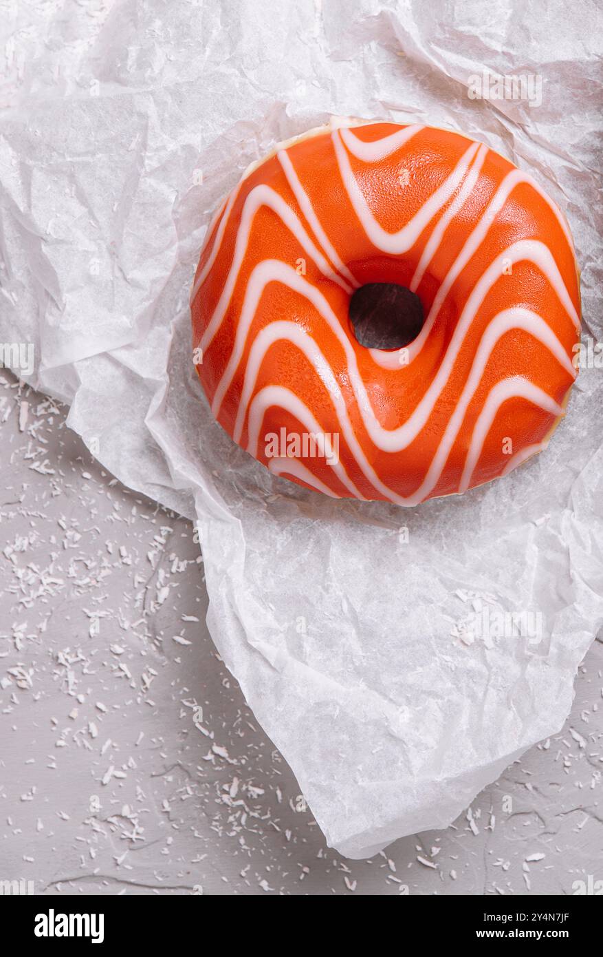 Donut top view hi-res stock photography and images - Alamy