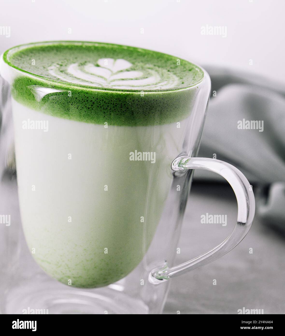 glass cup of fresh matcha latte closeup Stock Photo - Alamy