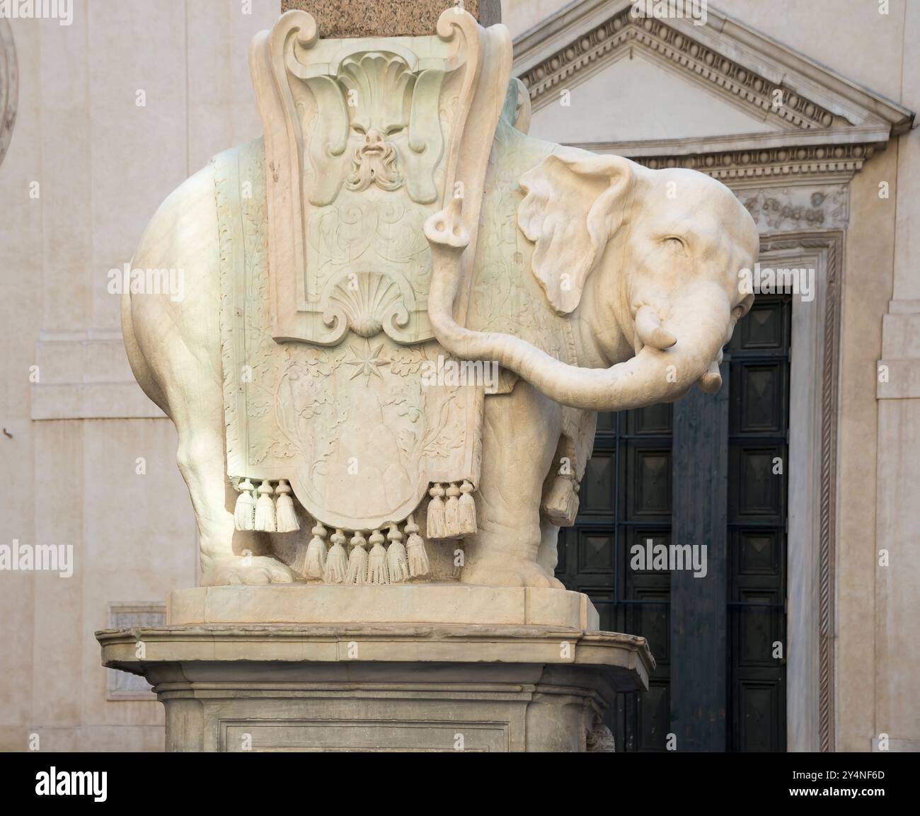 "Elephant of Minerva" (sculptor Bernini) the Basilica of Santa Maria ...