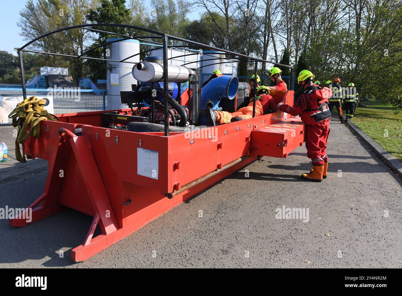 Prerov, Czech Republic. 19th Sep, 2024. Firefighters instal high ...