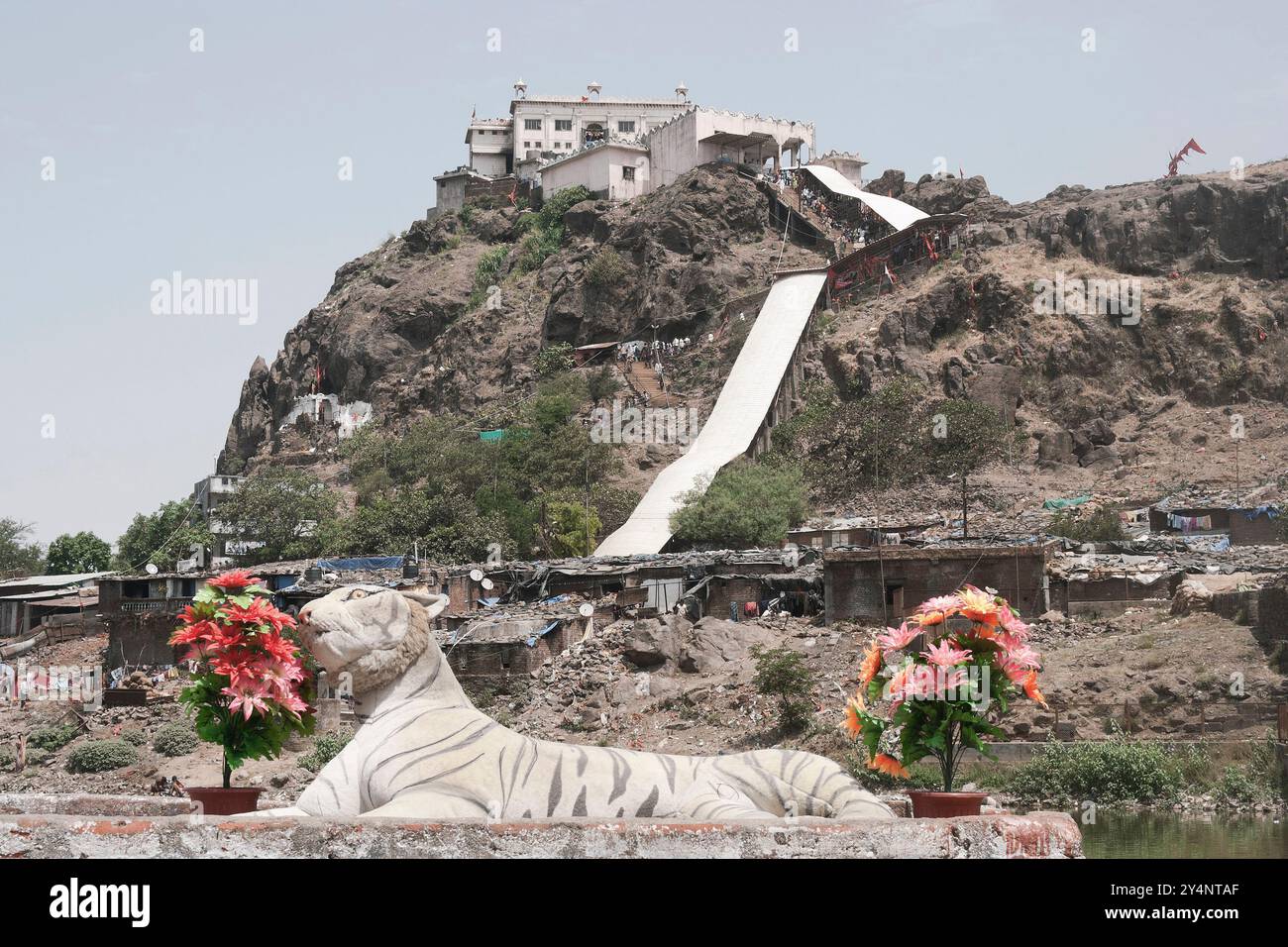 Pavagadh mahakali temple hi-res stock photography and images - Alamy