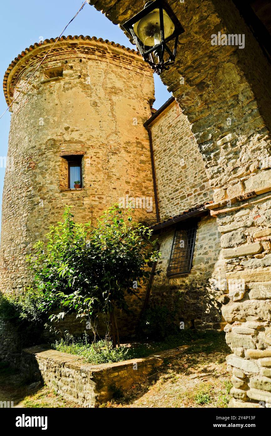 Ancient medieval village of Monterone. Province of Arezzo. Tuscany ...
