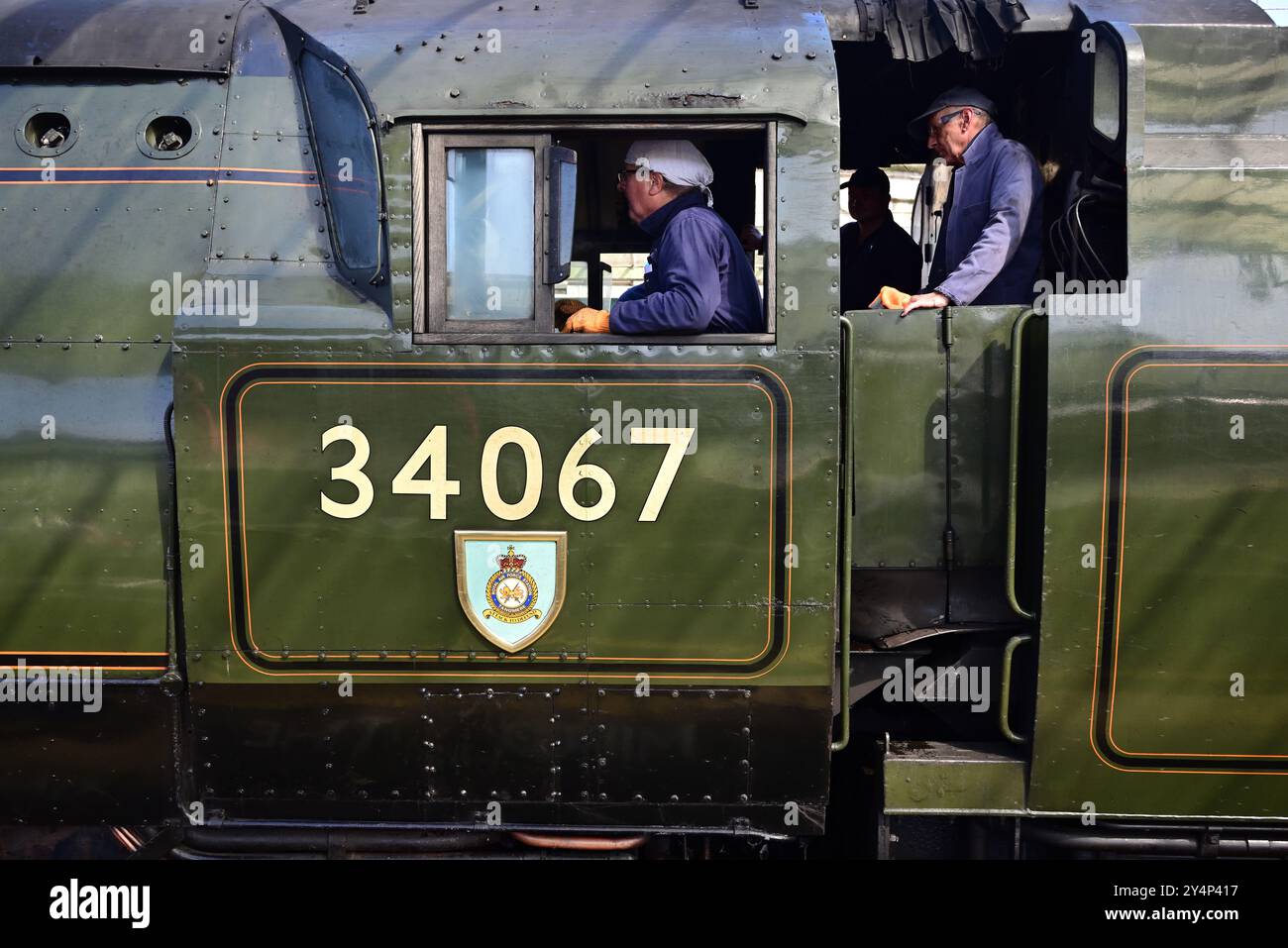 Air smoothed steam locomotive hi-res stock photography and images - Alamy