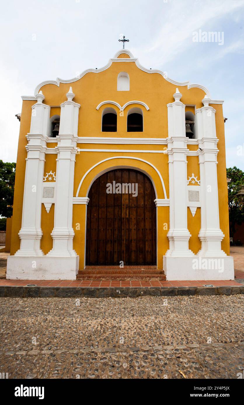 Charming historical building features hi-res stock photography and ...