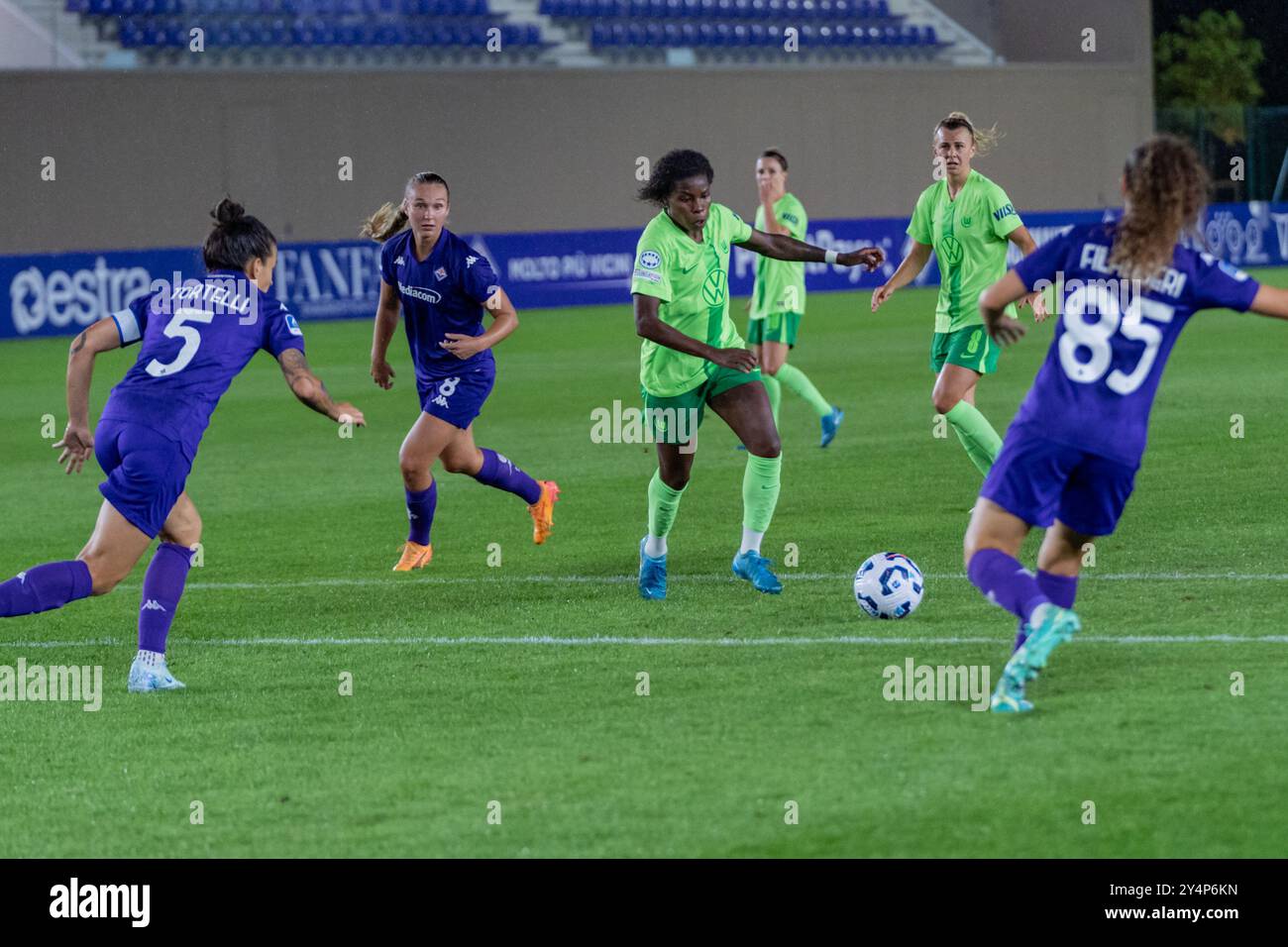 Frauen lineth hi-res stock photography and images - Alamy