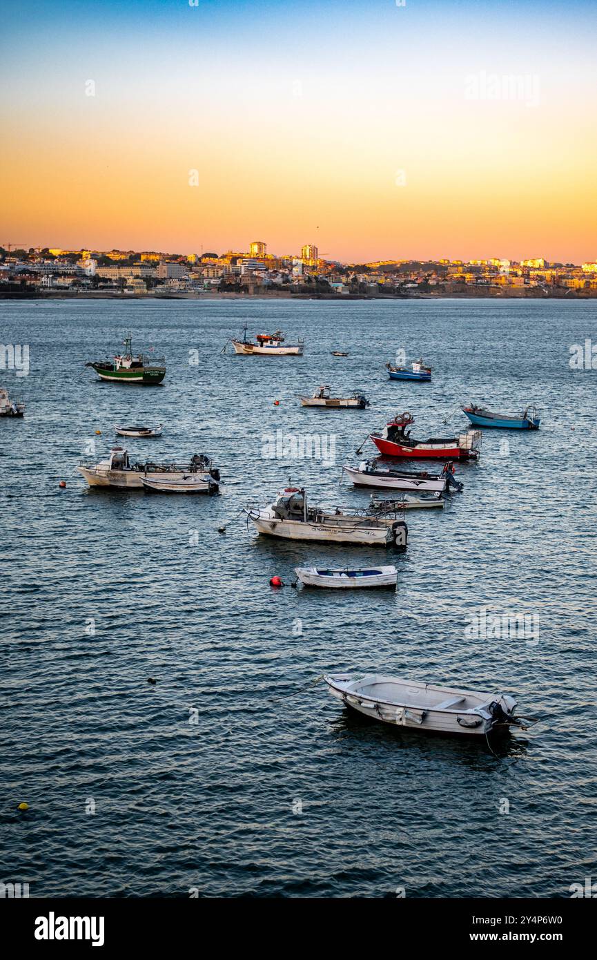 Cascais harbor hi-res stock photography and images - Alamy