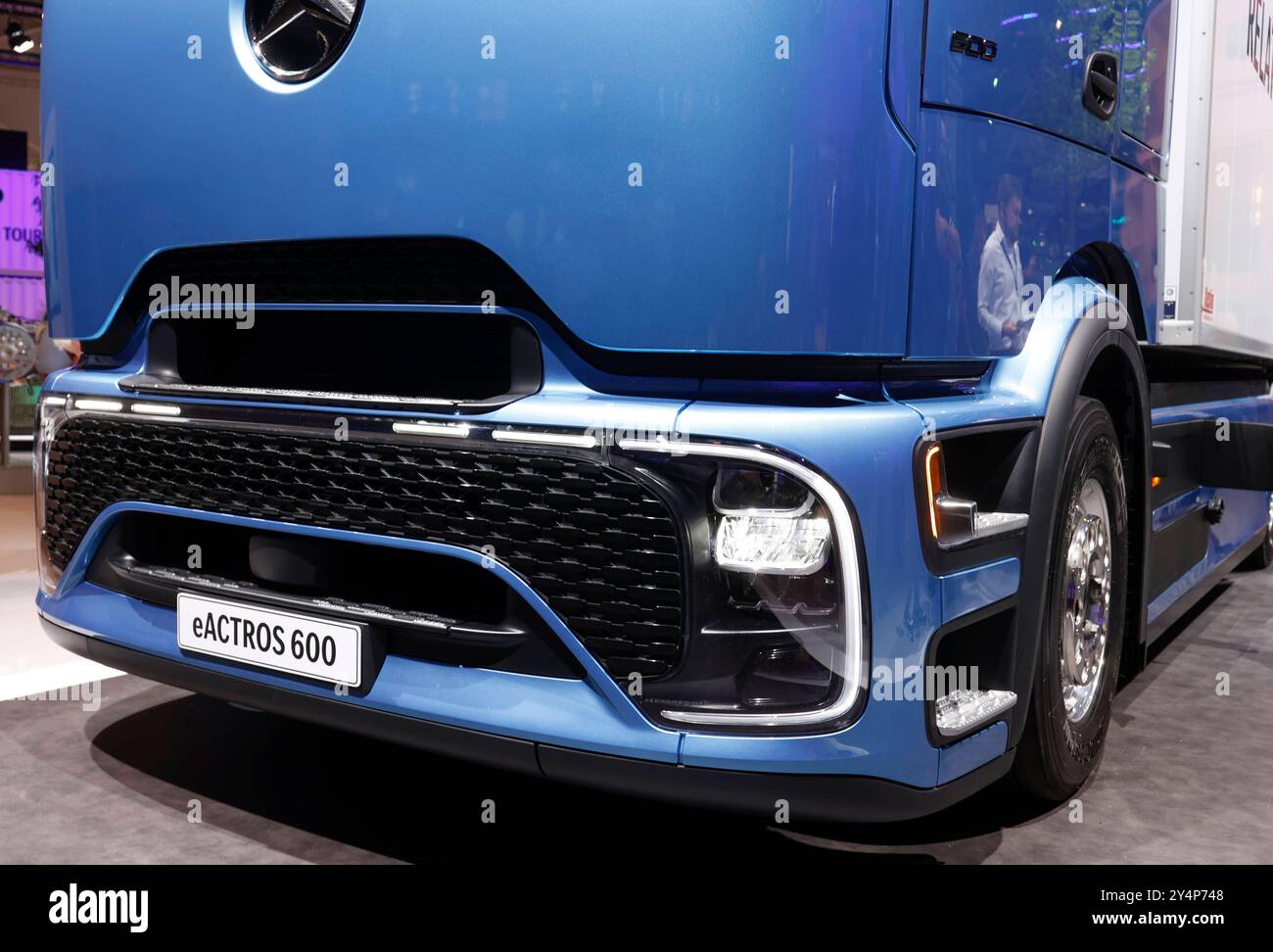 Elektro LKW eActross 600 Elektro LKW Mercedes-Benz Truck eActros600 ...