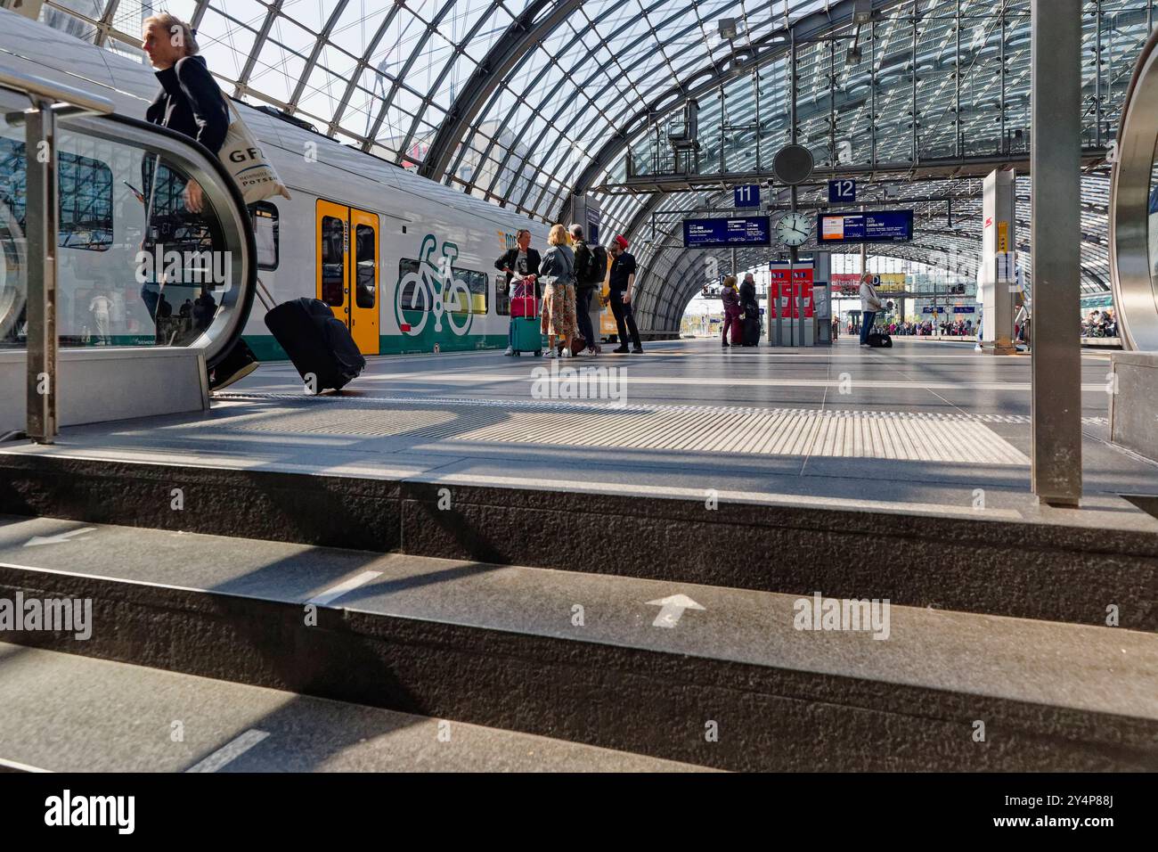 ODEG Doppelstock-Elektroriebzug in Berlin Hbf 2024-09-19 Deutschland ...