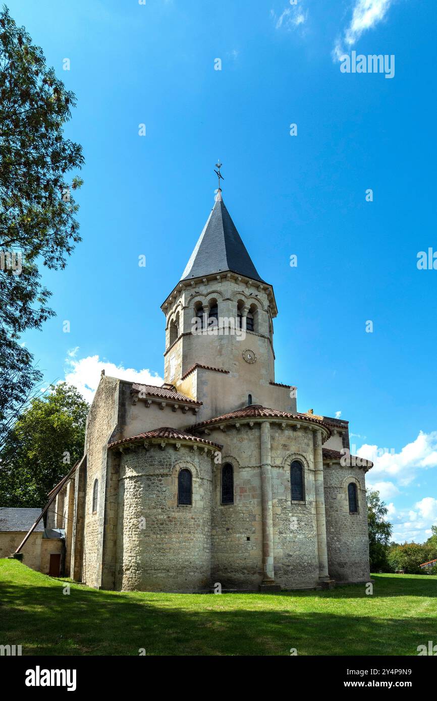 Romanese architecture hi-res stock photography and images - Alamy