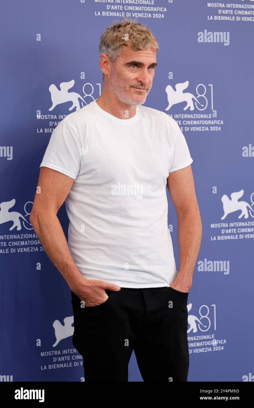 Venice, Italien. 04th Sep, 2024. Joaquin Phoenix poses at the photocall ...