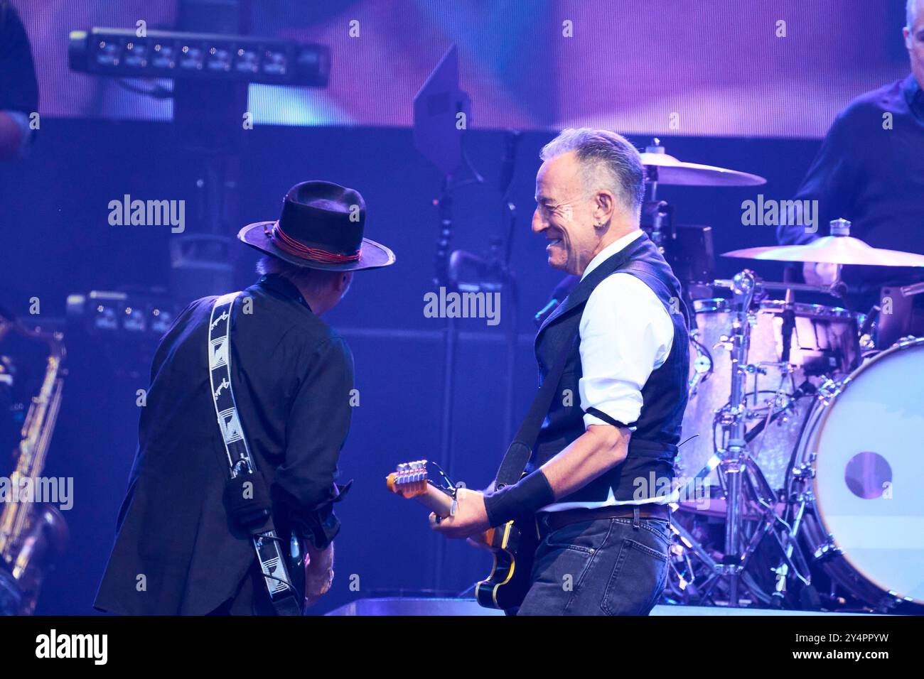 Bruce Springsteen perform on stage during Bruce Springsteen and The E ...