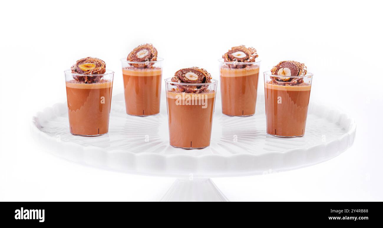 pudding cups arranged in a circular presentation Stock Photo - Alamy