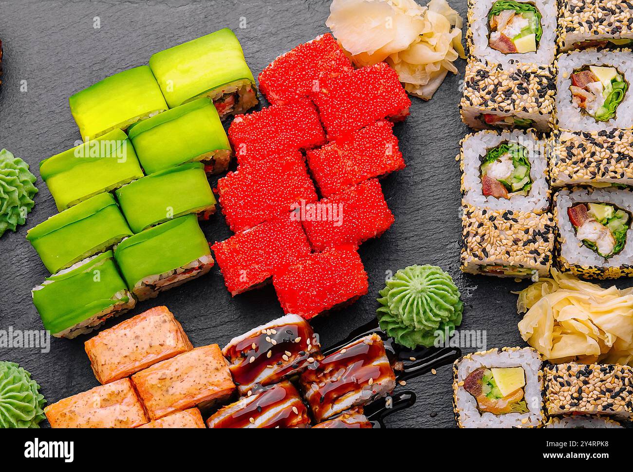 Overhead shot set black hi-res stock photography and images - Alamy