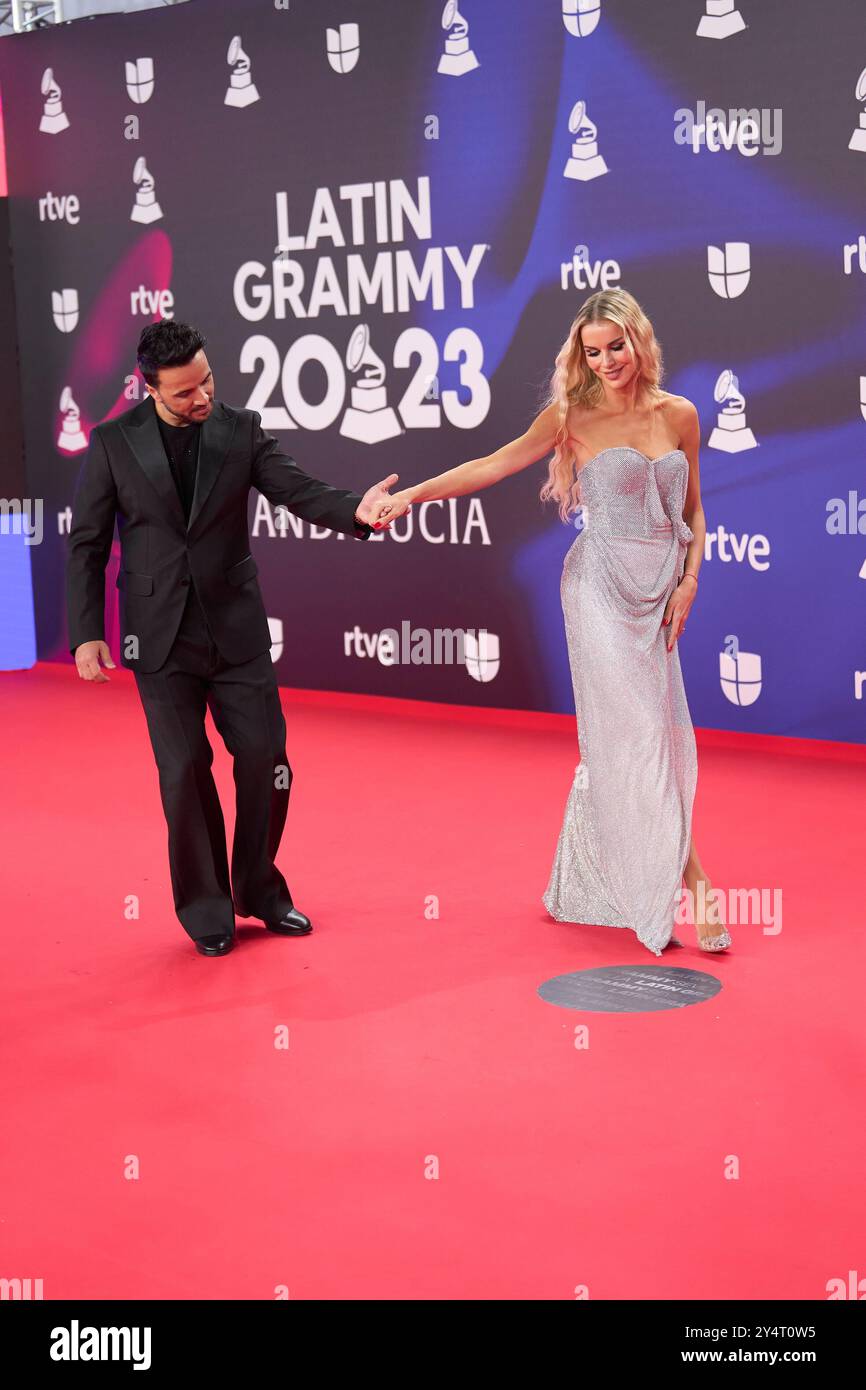 Luis Fonsi, Agueda Lopez attends the red carpet during the 24th Annual ...
