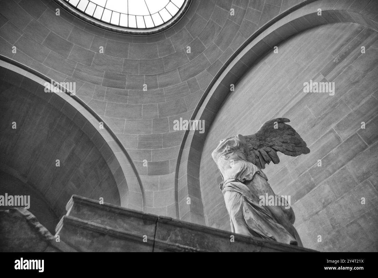 Victoire de Samothrace (Winged Victory of Samothrace), a Greek ...