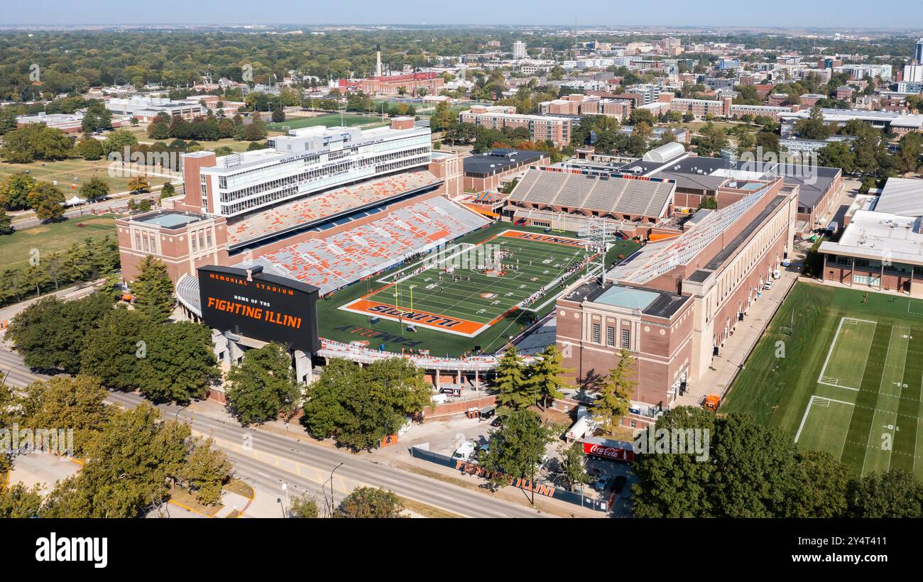 The University of Illinois Memorial Stadium is home to the NCAA ...