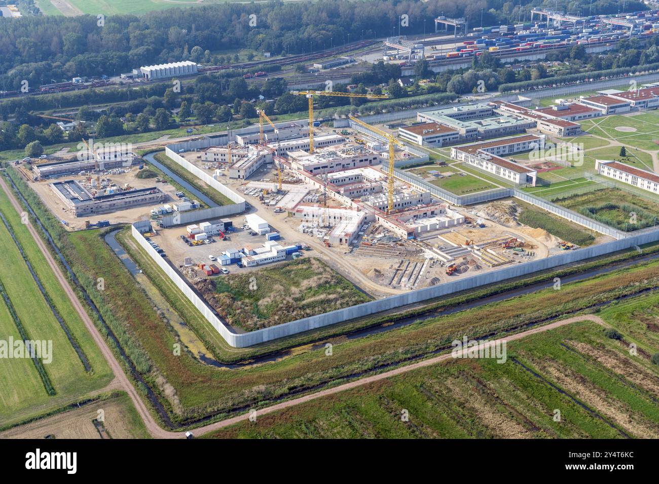 Aerial view justice buildings hi-res stock photography and images - Alamy