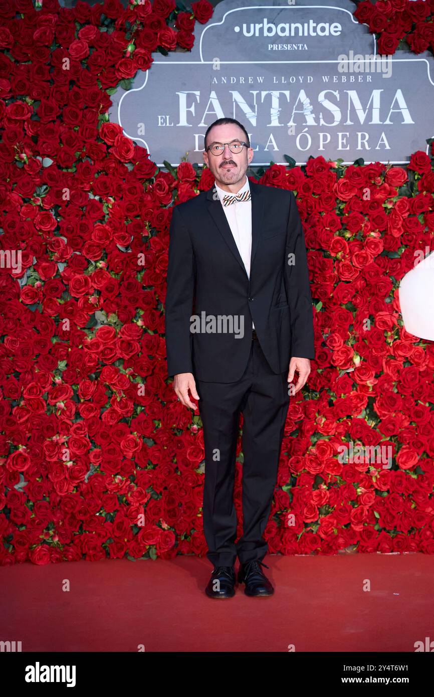 Alex O'Doherty attends 'The Phantom of the Opera' Premiere at Albeniz ...