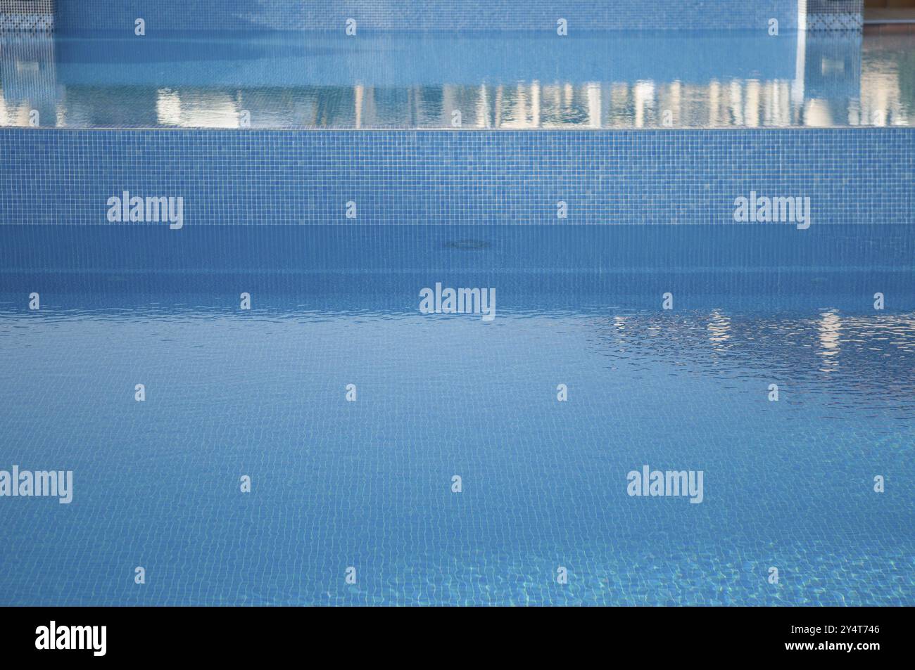 Reflecting pool area hi-res stock photography and images - Alamy