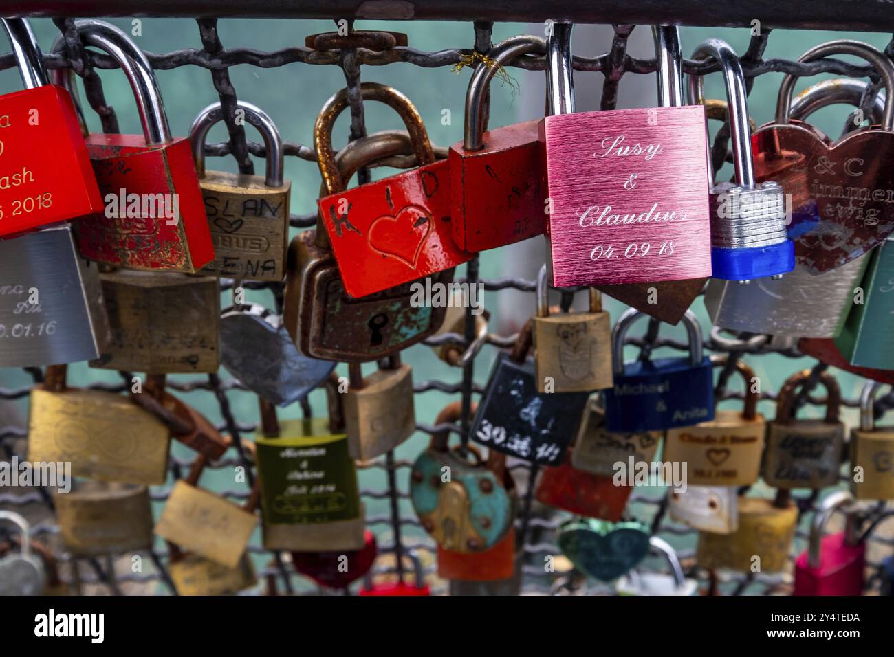 Locks as symbols of love hi-res stock photography and images - Alamy