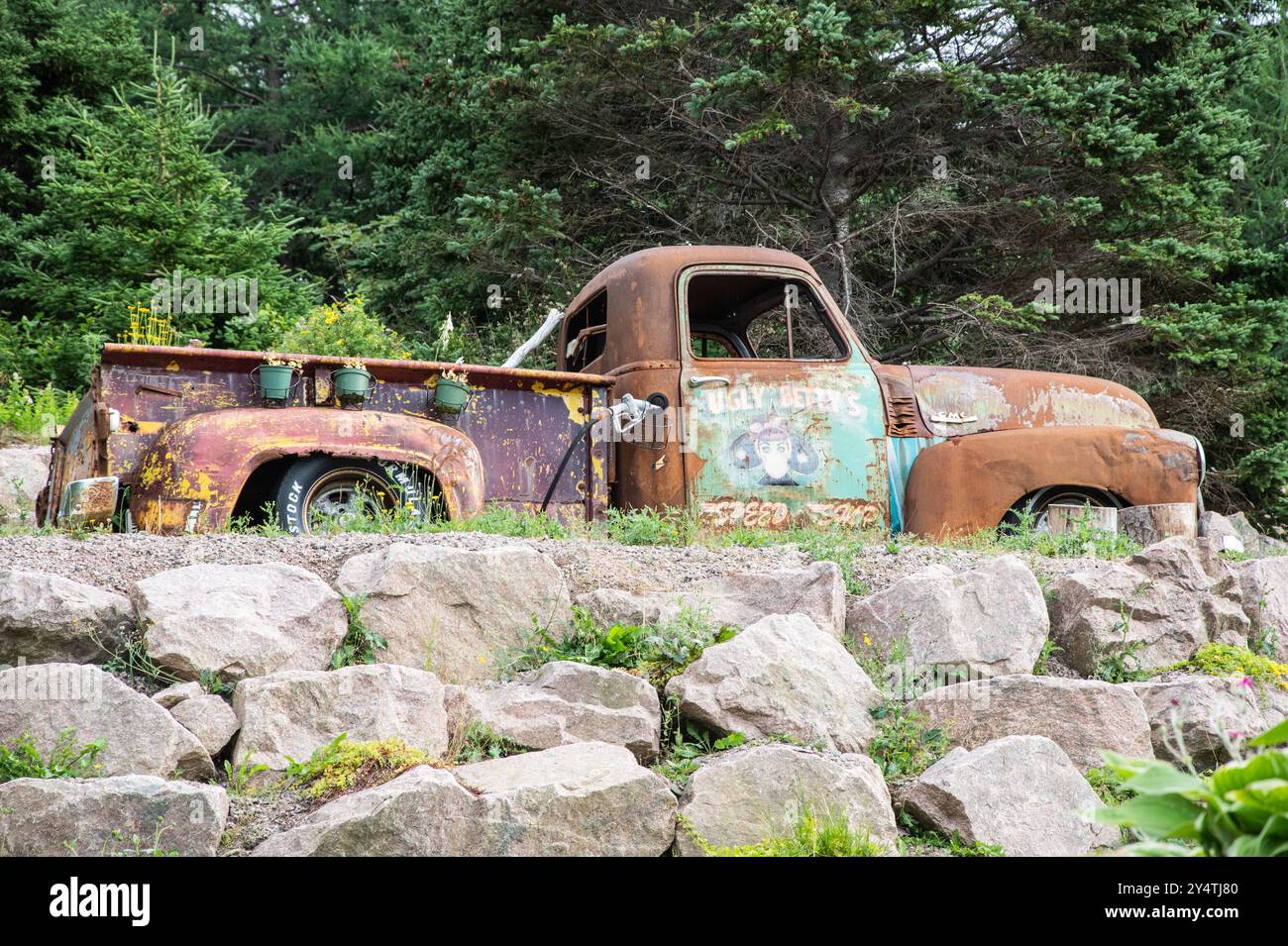 Old pickup truck gmc hi-res stock photography and images - Alamy