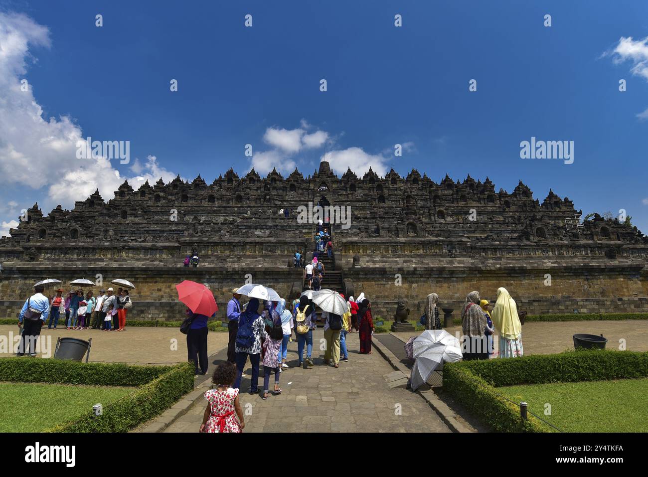 Worlds largest religious structure hi-res stock photography and images ...