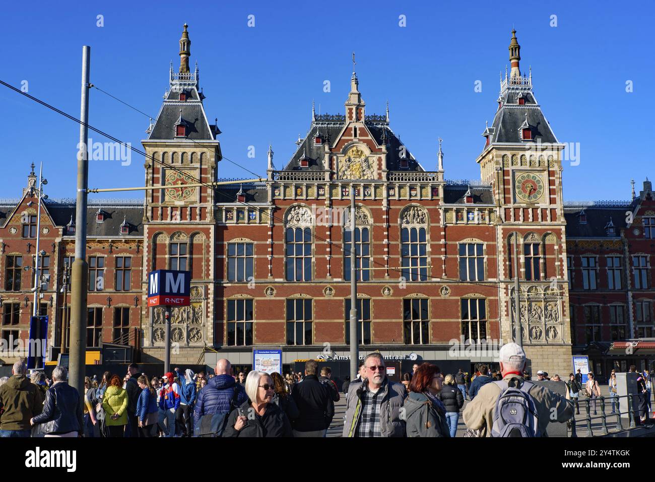 Amsterdam Central station, the largest railway station in Amsterdam ...