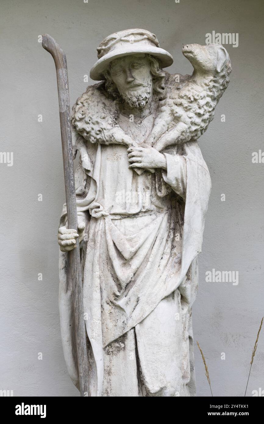 Shepherd and sheep statue hi-res stock photography and images - Alamy