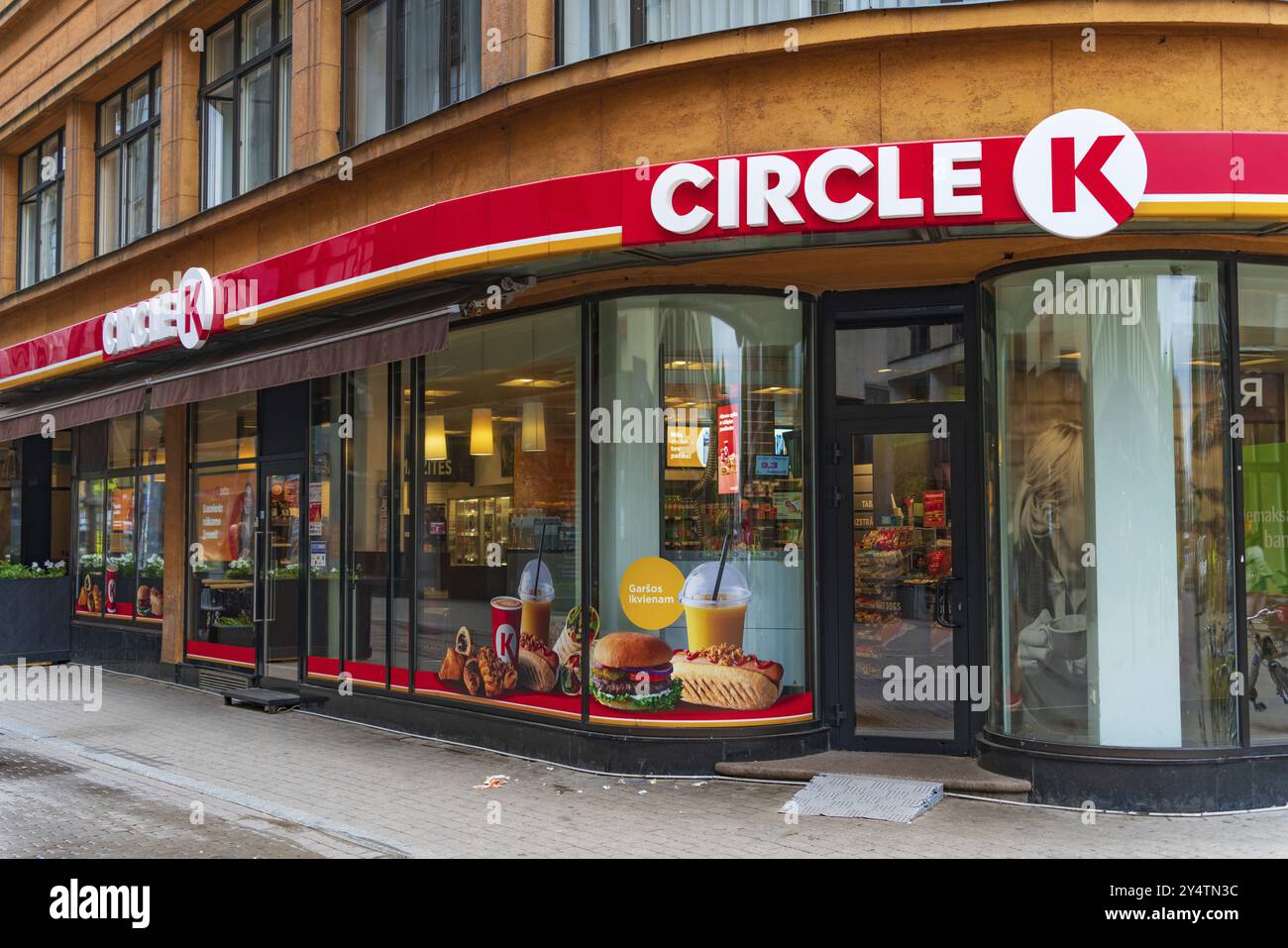 Eastern european convenience store hi-res stock photography and images ...